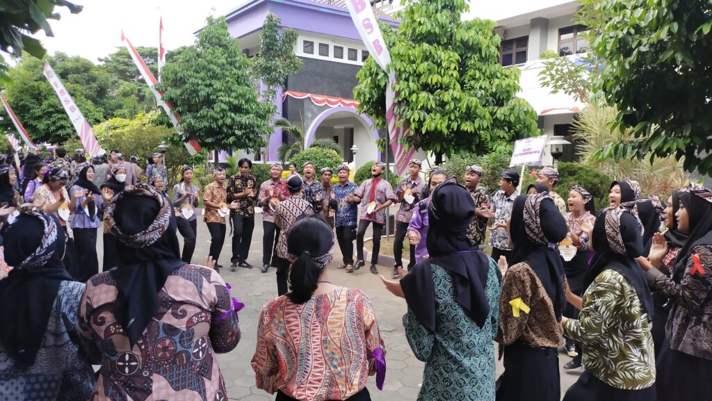 PKKMB FBSB UNY 2025: Mewujudkan Adaptasi Inklusif bagi Mahasiswa Baru ...